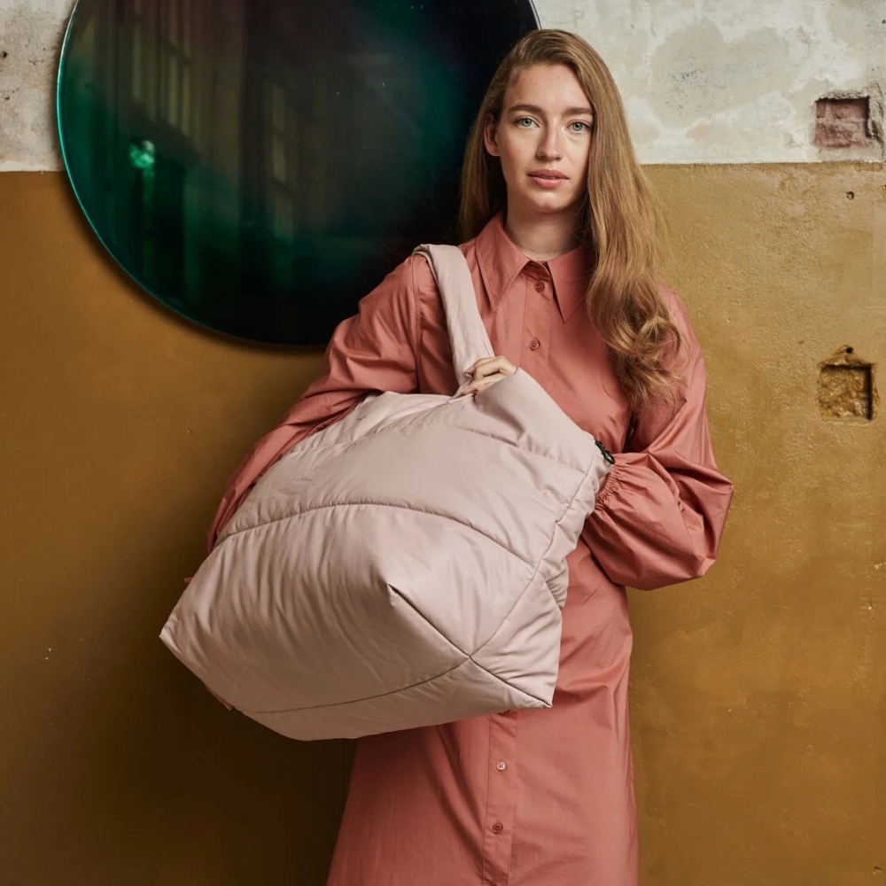 TINNE + MIA Camill Big Puffy Weekend Bag - Red Wood - Mau Feitio